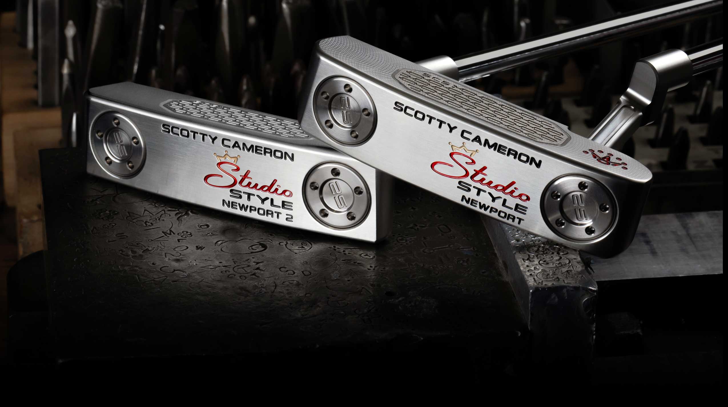 Studio Style | Mid-Mallet Putters with Carbon Steel Insert - Scotty Cameron
